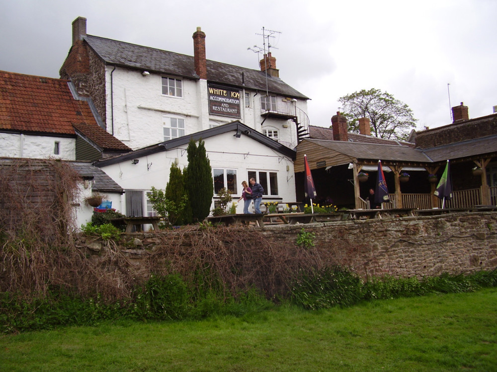 Ross On Wye Dog friendly Pub And Dog Walk Herefordshire Driving With ross-on-wye-dog-friendly-pub-and-dog-walk-herefordshire-driving-with